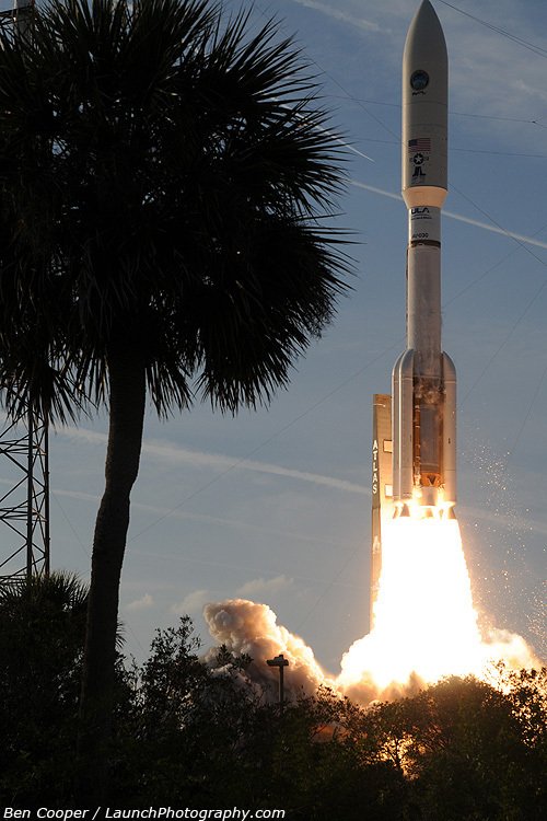 Atlas V launches MUOS-1 photos