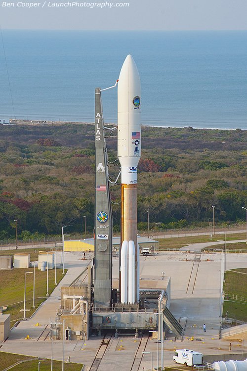 Atlas V launches MUOS-1 photos