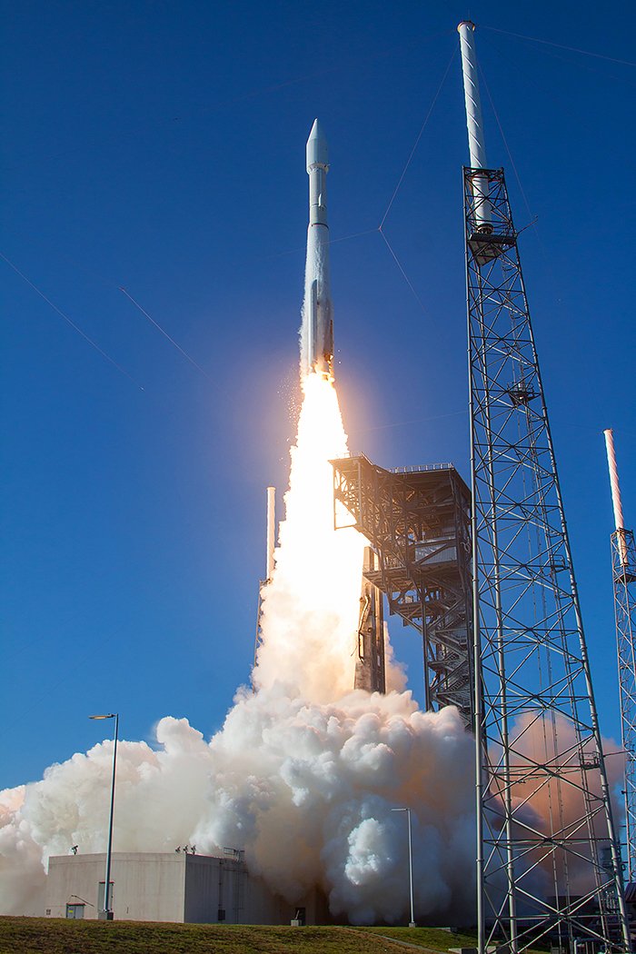 Atlas V launches NROL-61 photos