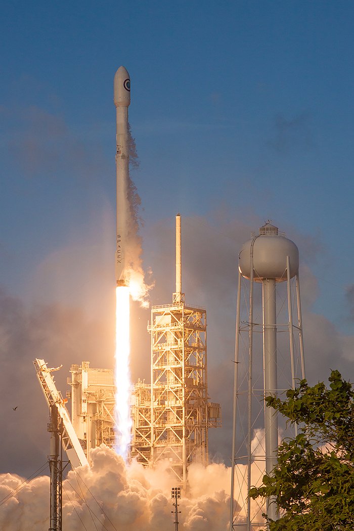 Falcon 9 launches NROL-76 photos