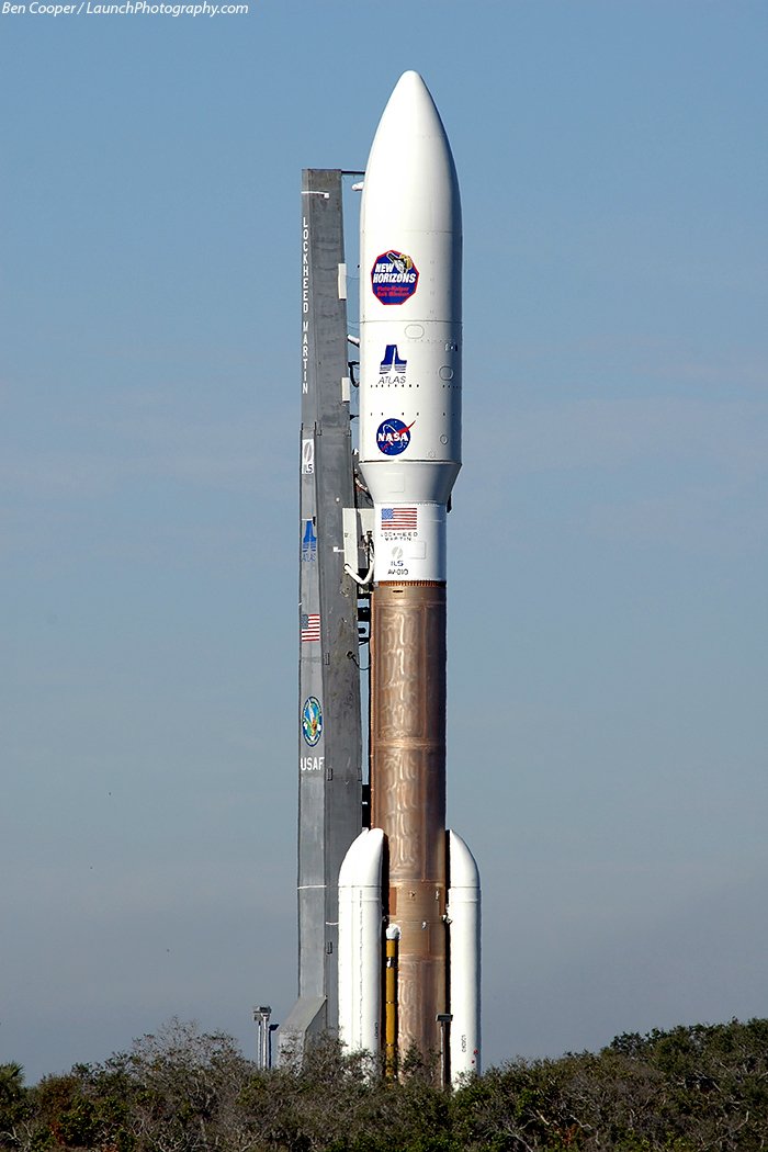 Atlas V launches New Horizons to Pluto photos