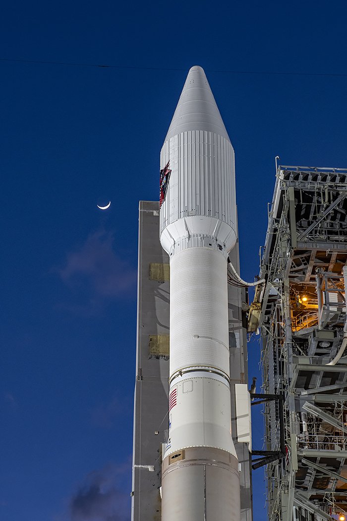 Atlas V launches SBIRS GEO-5 photos