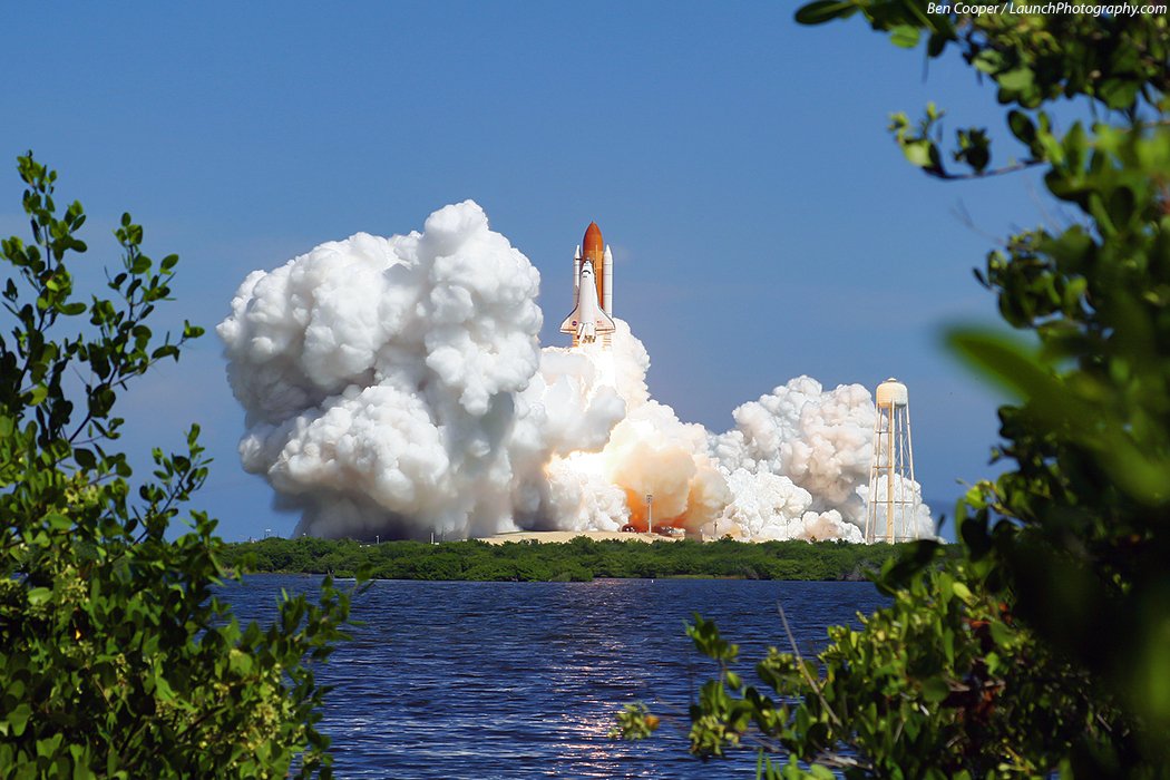 STS-115 Atlantis ISS solar array launch photos