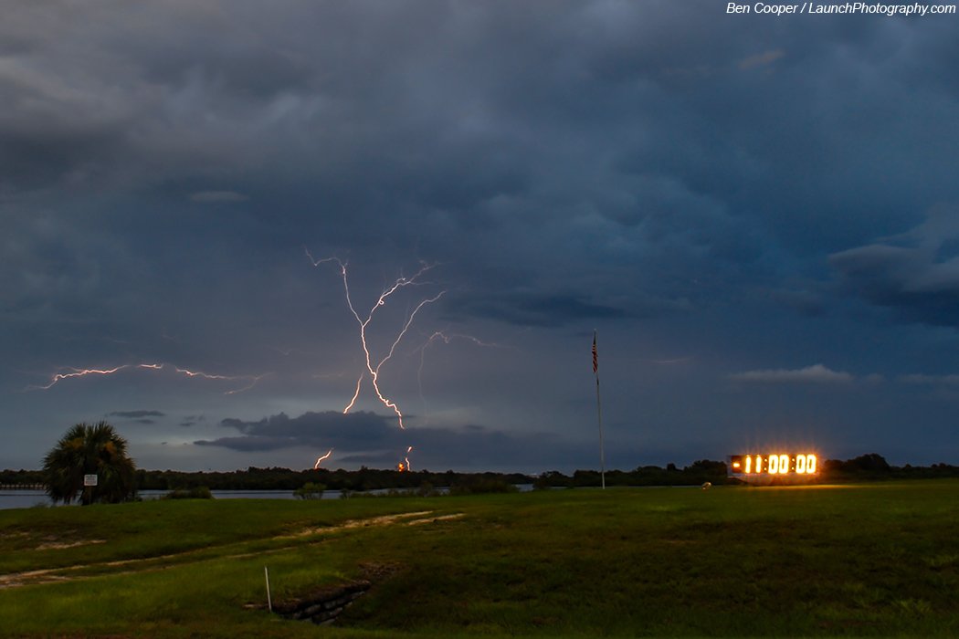 STS-115 Atlantis ISS solar array launch photos