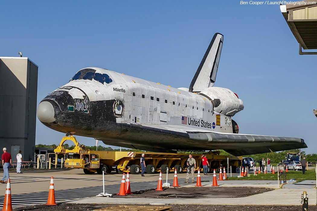 STS-115 Atlantis ISS solar array launch photos