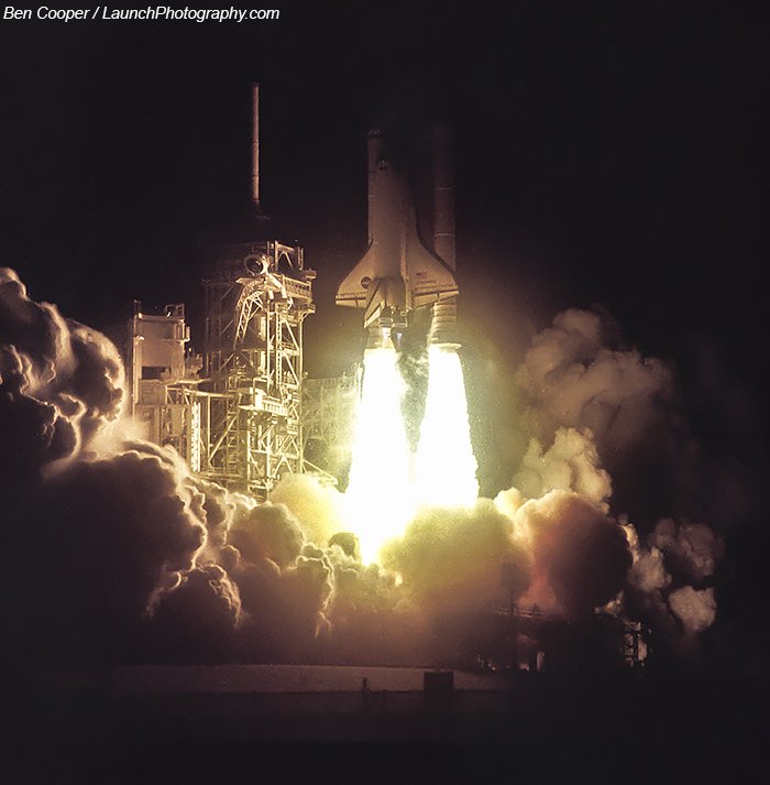 STS-116 Discovery ISS assembly launch photos