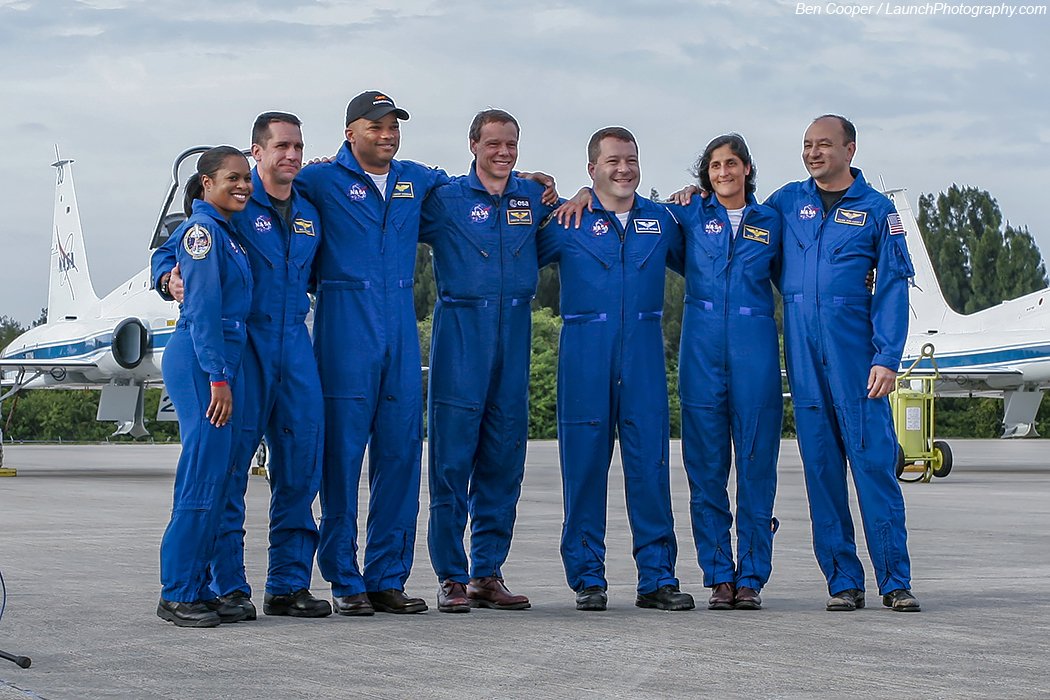 STS-116 Discovery ISS assembly launch photos