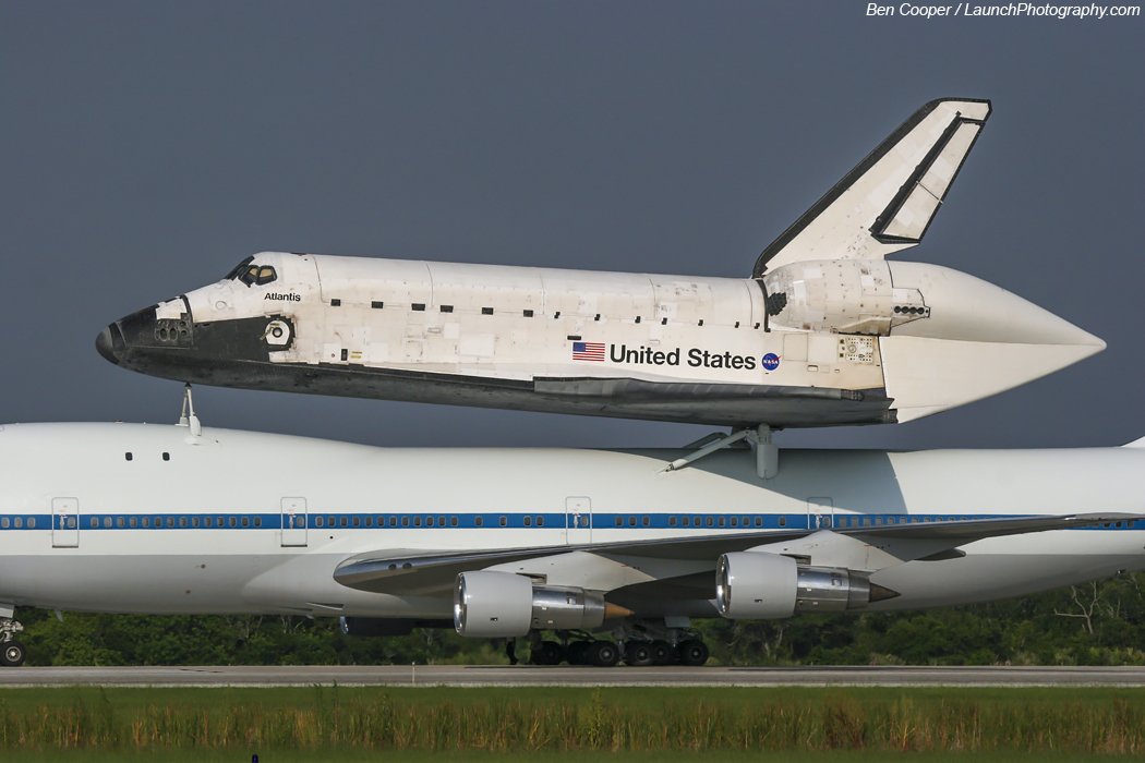 STS-117 Atlantis ISS solar array launch photos