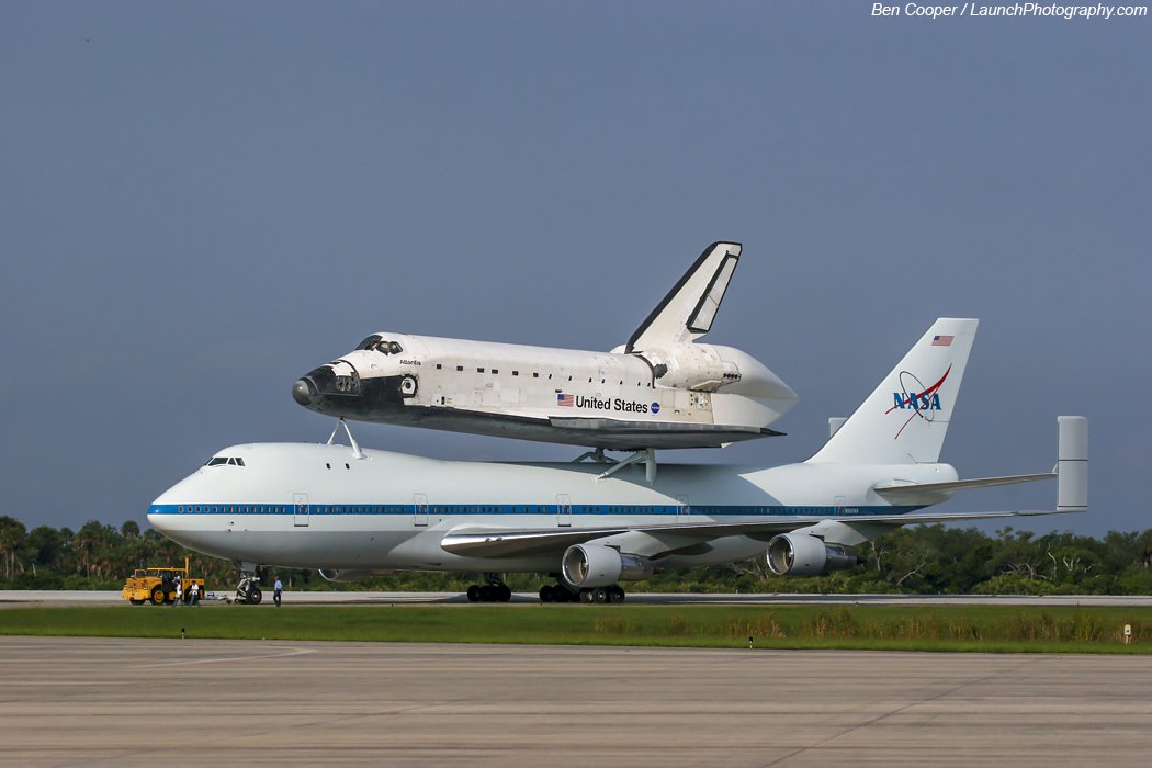 STS-117 Atlantis ISS solar array launch photos