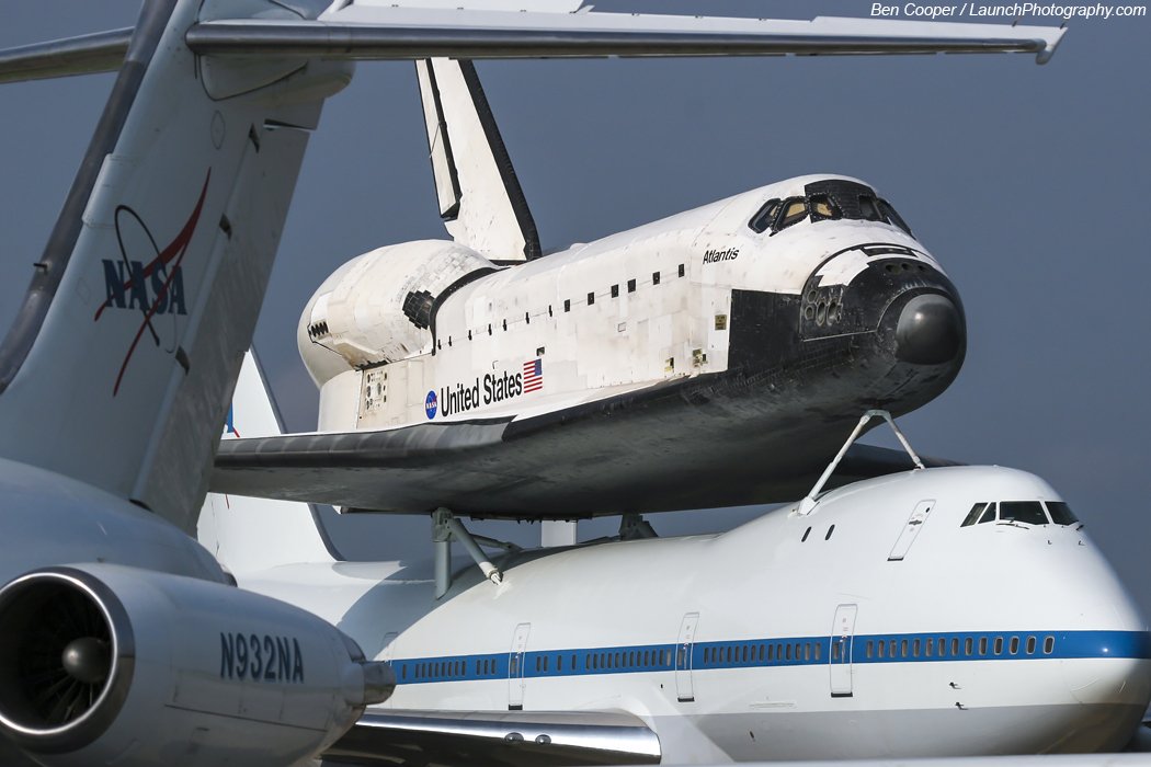 STS-117 Atlantis ISS solar array launch photos