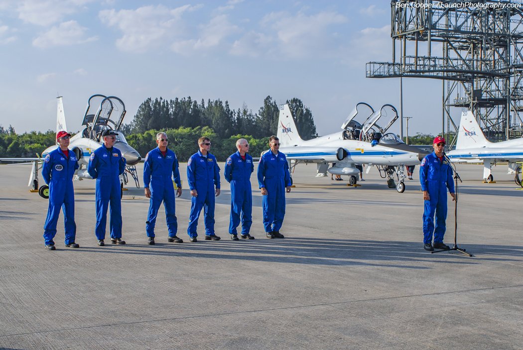 STS-117 Atlantis ISS solar array launch photos