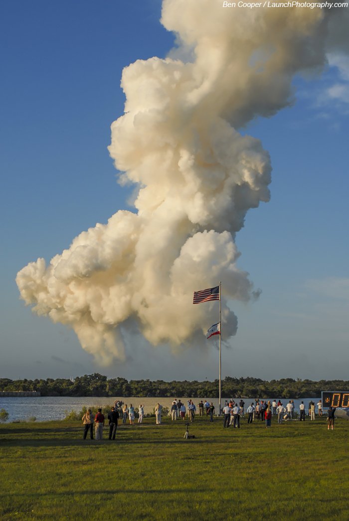 STS-117 Atlantis ISS solar array launch photos