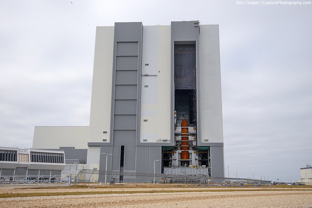 STS-119 Discovery launches ISS solar array photos