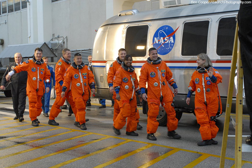 STS-120 Discovery Harmony module launch photos