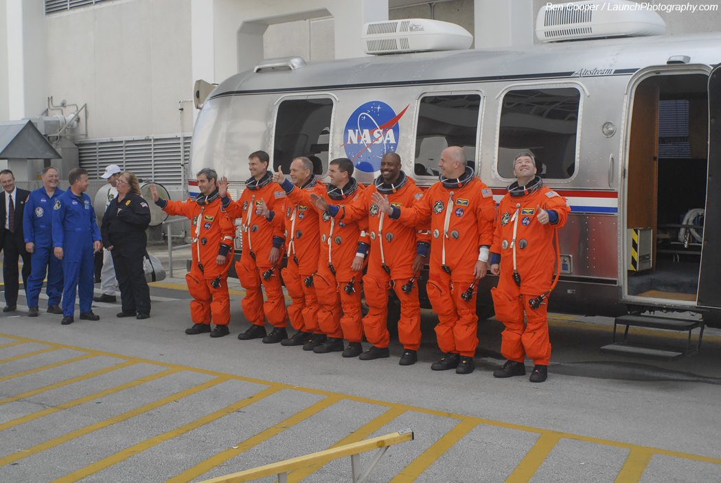 STS-122 Atlantis Columbus module launch photos
