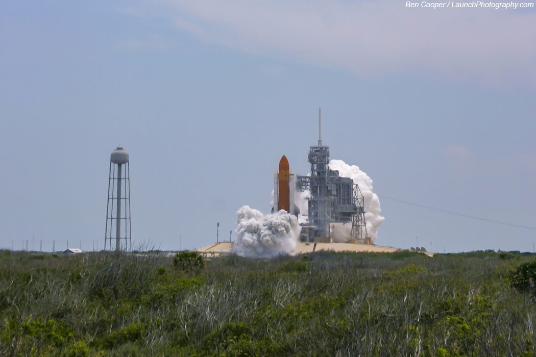 STS-125 Atlantis final Hubble servicing launch photos
