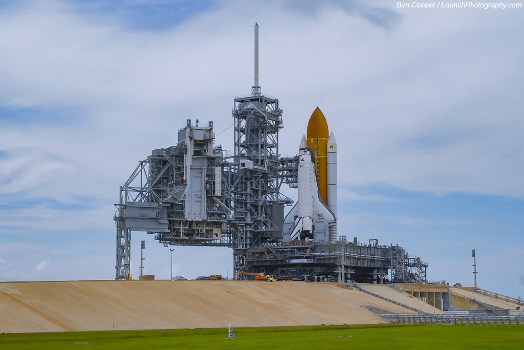 STS-125 Atlantis final Hubble servicing launch photos