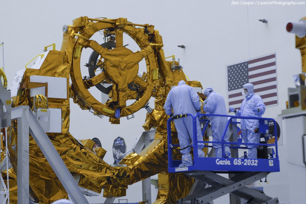 STS-125 Atlantis final Hubble servicing launch photos