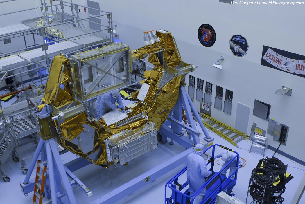 STS-125 Atlantis final Hubble servicing launch photos