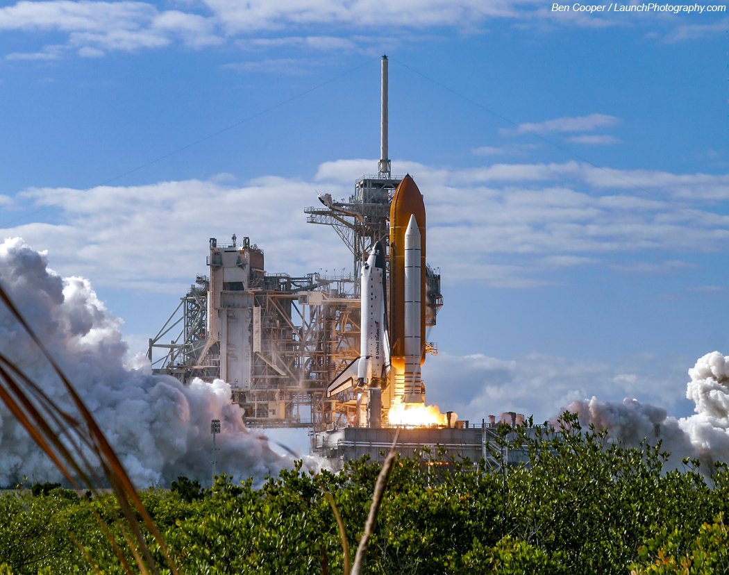 STS-129 Atlantis ISS resupply launch photos