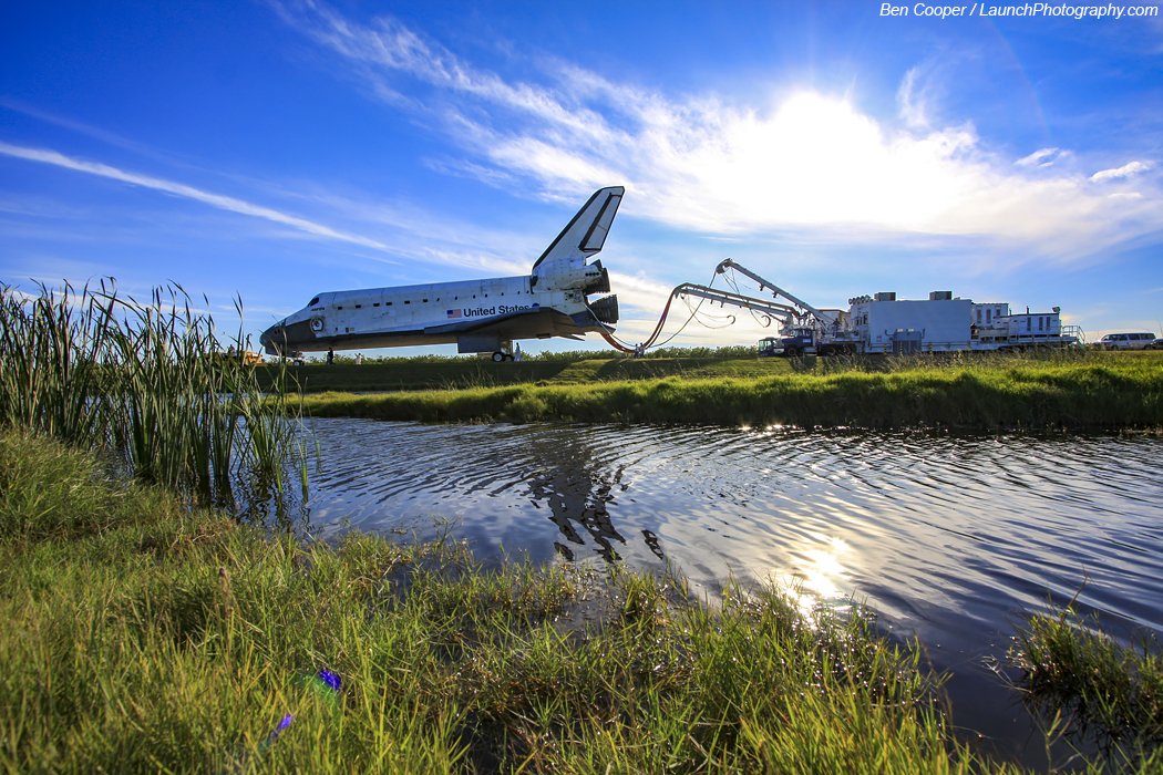 STS-129 Atlantis ISS resupply launch photos