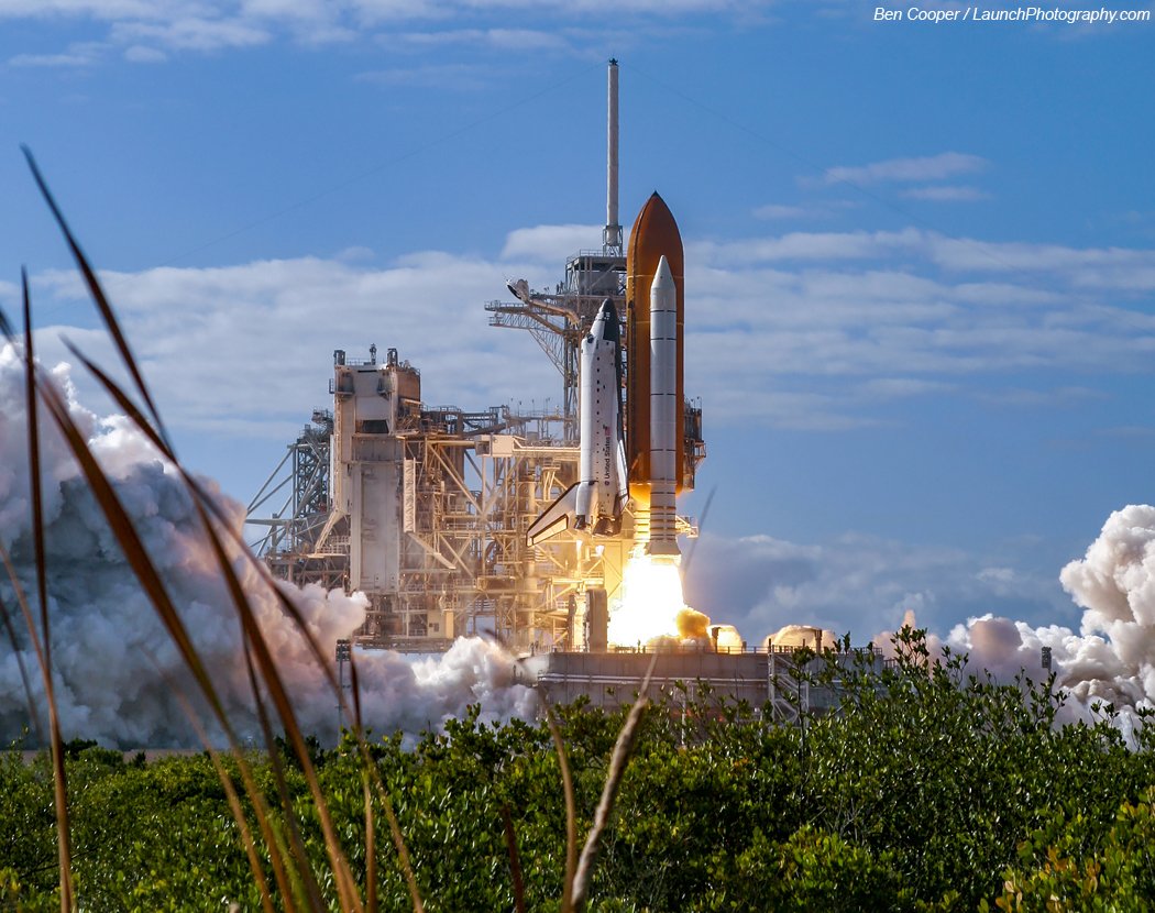 STS-129 Atlantis ISS resupply launch photos