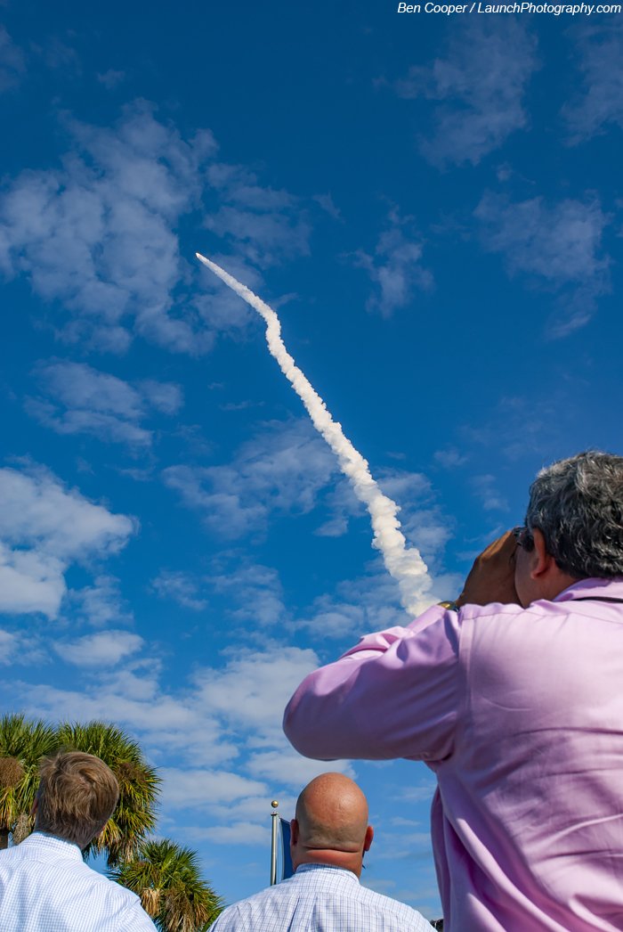STS-129 Atlantis ISS resupply launch photos