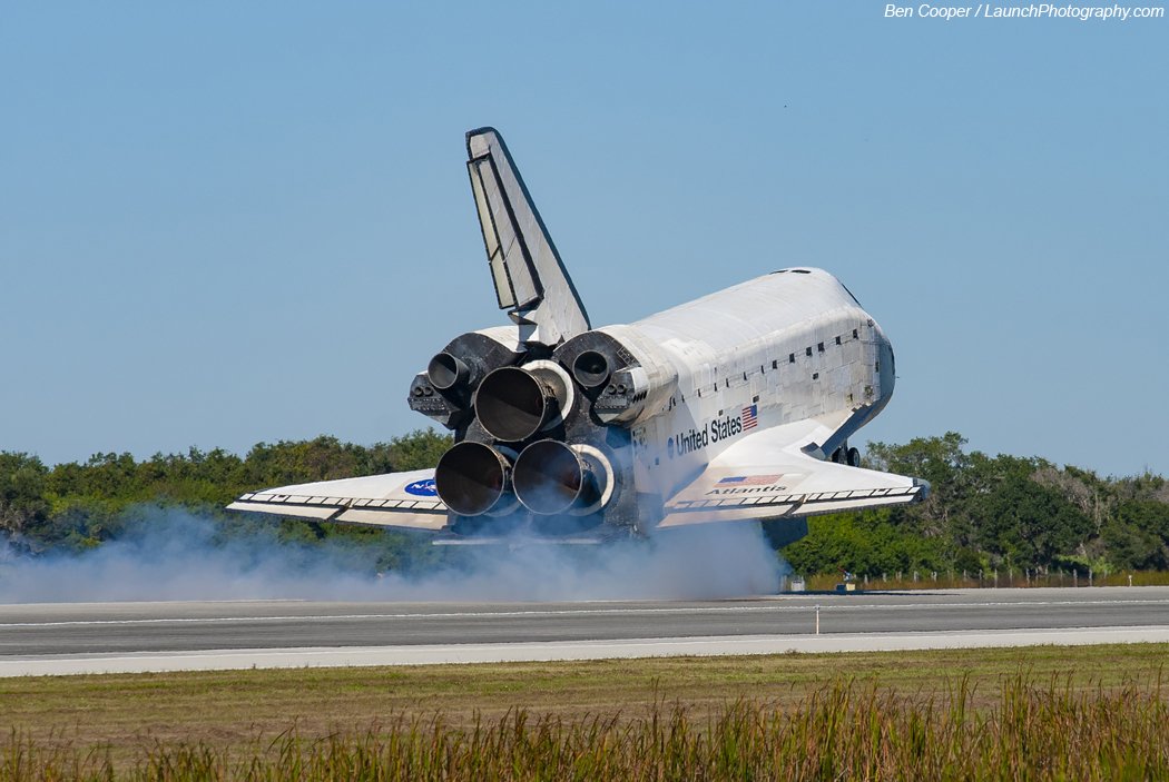 STS-129 Atlantis ISS resupply launch photos