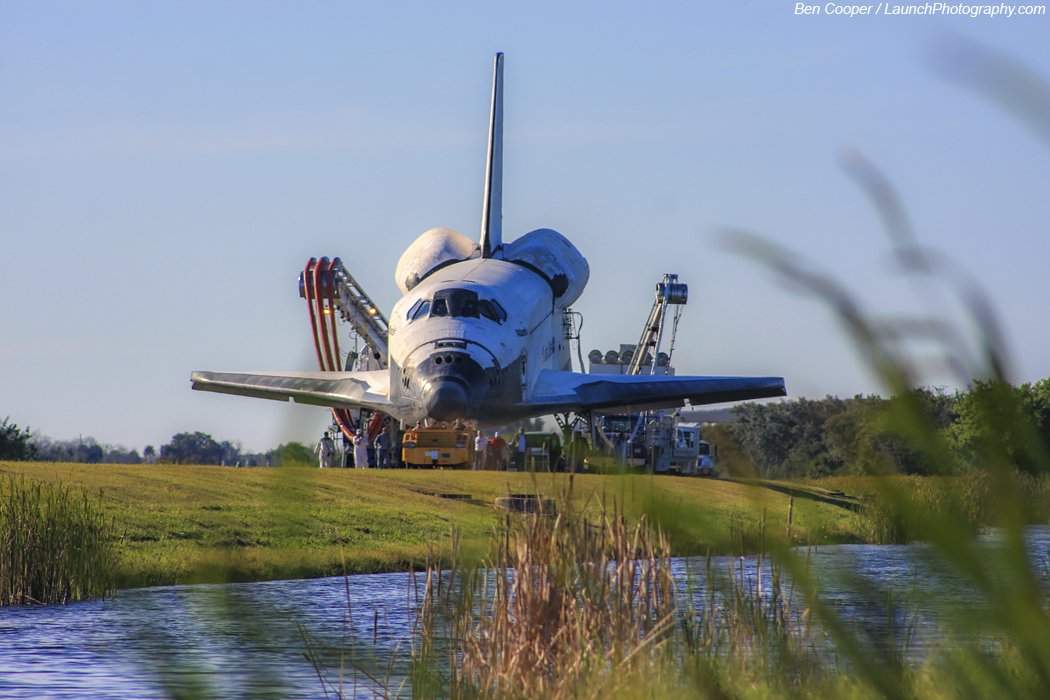 STS-129 Atlantis ISS resupply launch photos
