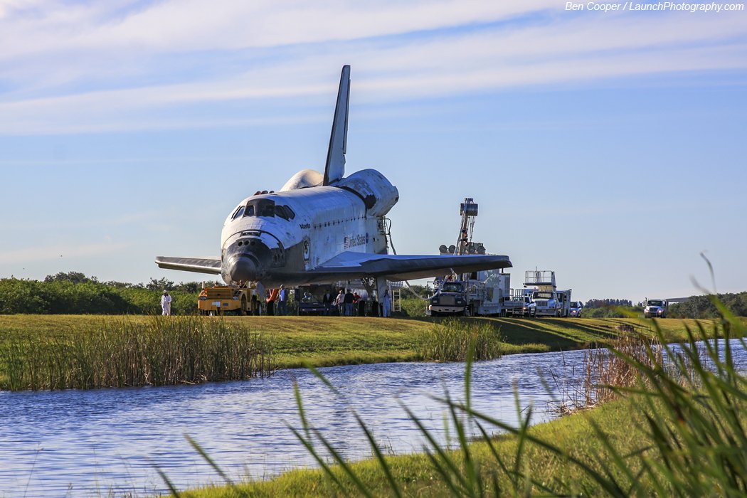 STS-129 Atlantis ISS resupply launch photos