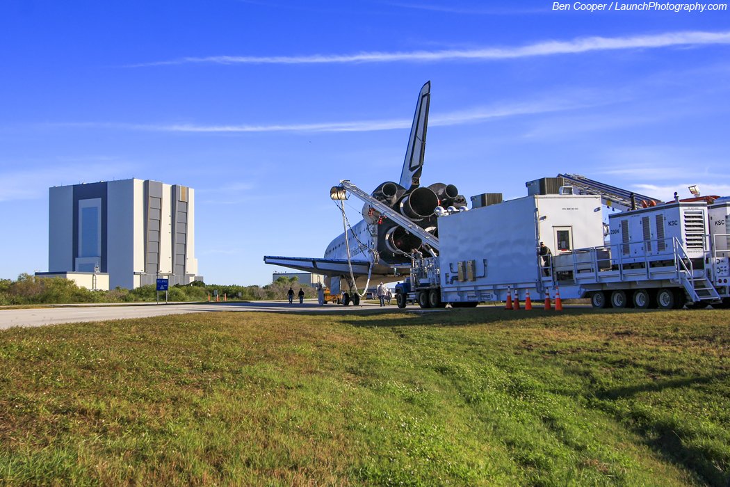 STS-129 Atlantis ISS resupply launch photos