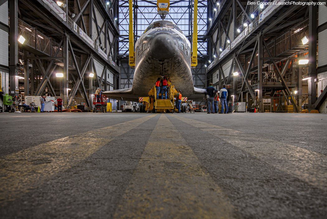 STS-131 Discovery ISS resupply launch photos