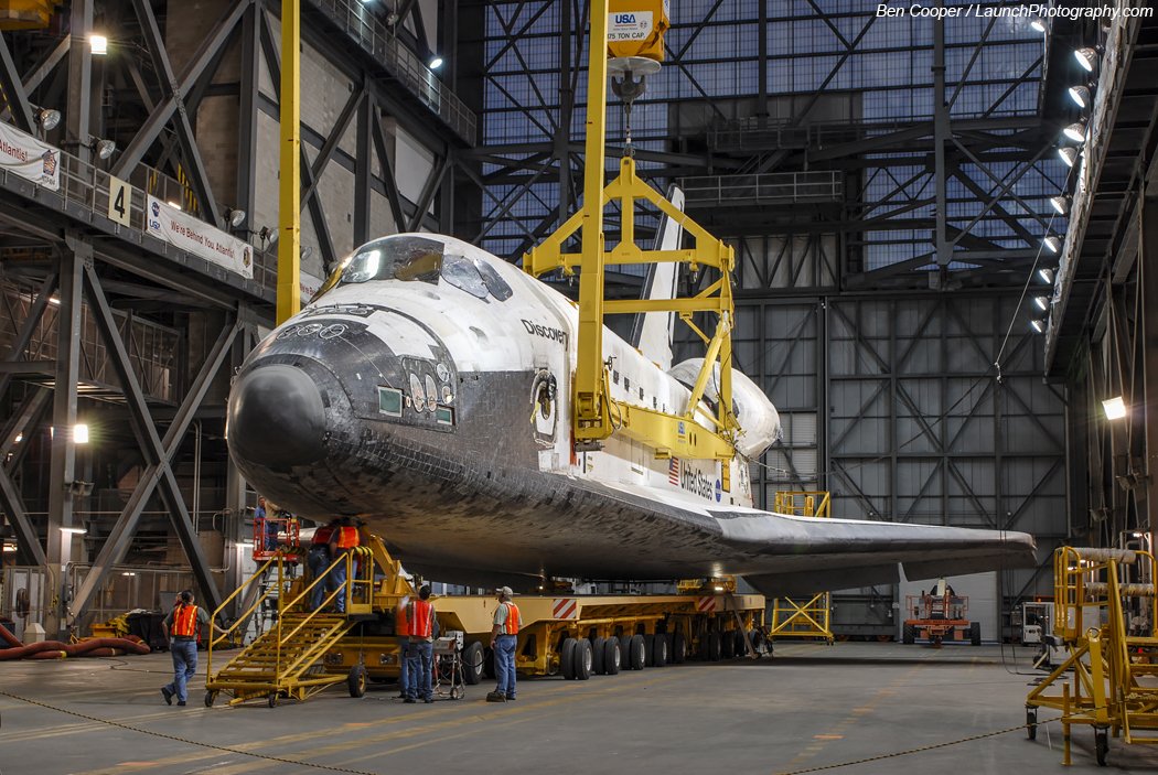 STS-131 Discovery ISS resupply launch photos