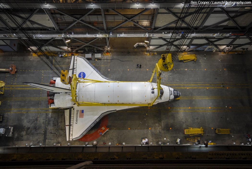 STS-131 Discovery ISS resupply launch photos