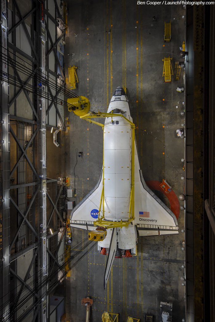 STS-131 Discovery ISS resupply launch photos