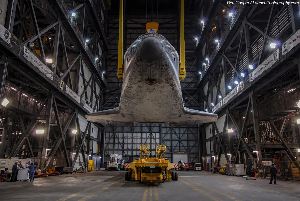 STS-131 Discovery ISS resupply launch photos