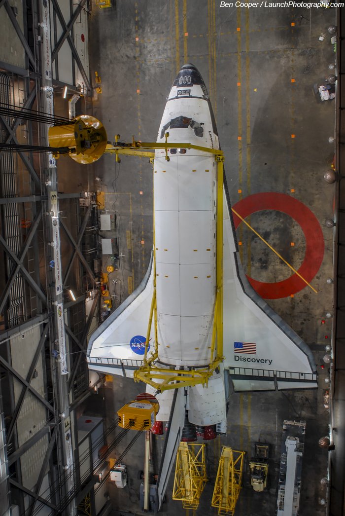 STS-131 Discovery ISS resupply launch photos