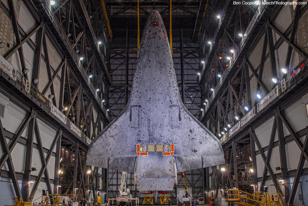 STS-131 Discovery ISS resupply launch photos