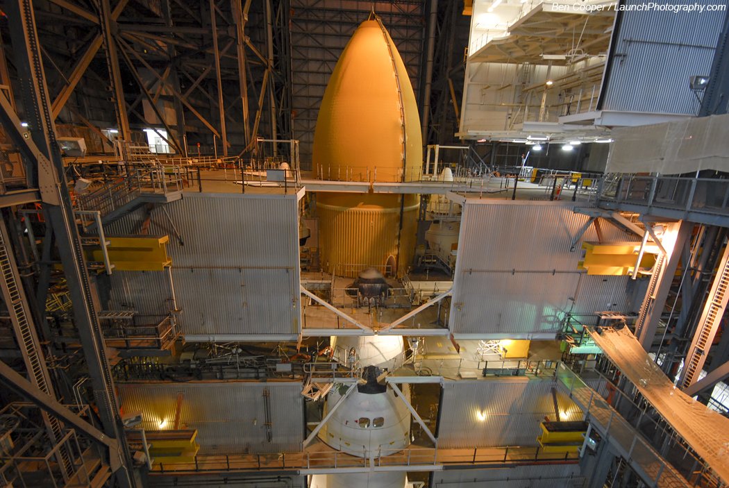 STS-131 Discovery ISS resupply launch photos