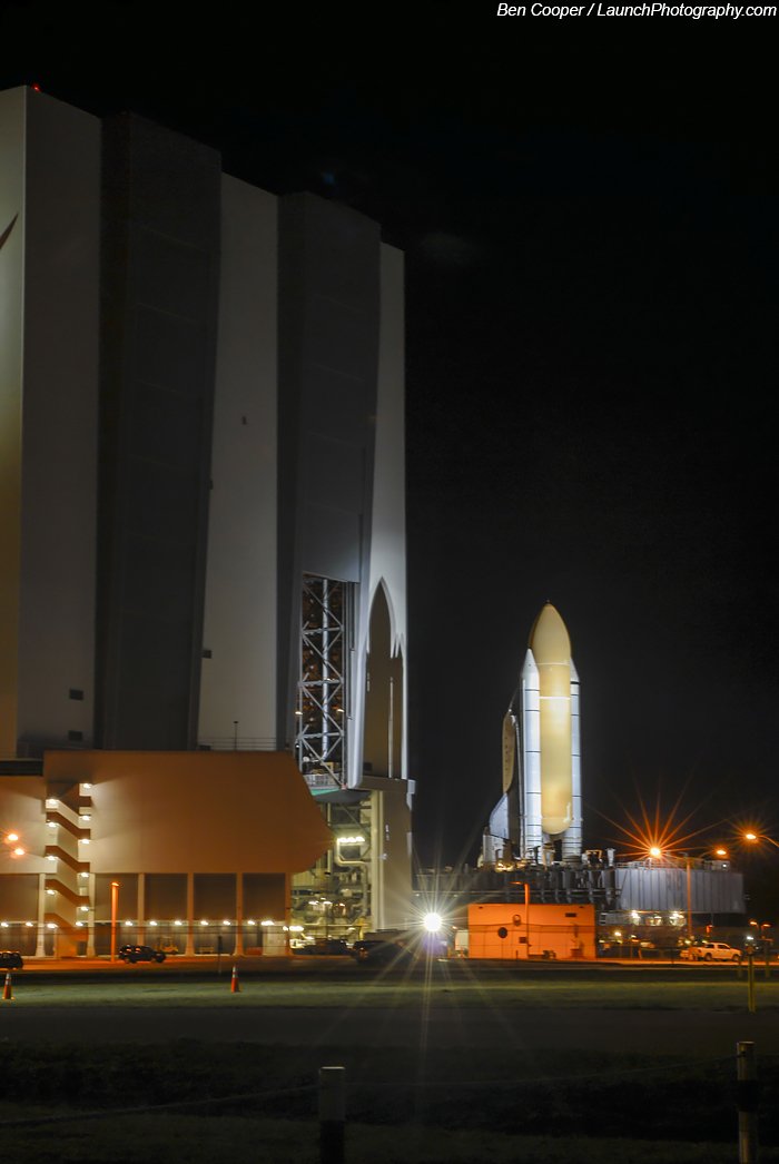 STS-131 Discovery ISS resupply launch photos
