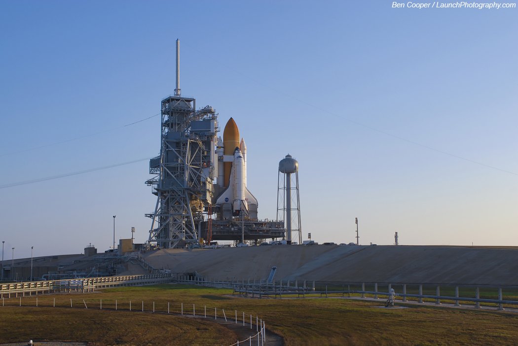 STS-131 Discovery ISS resupply launch photos