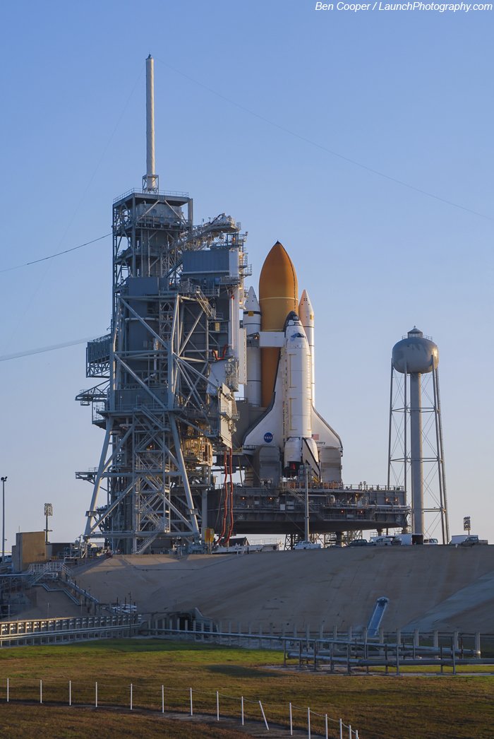 STS-131 Discovery ISS resupply launch photos