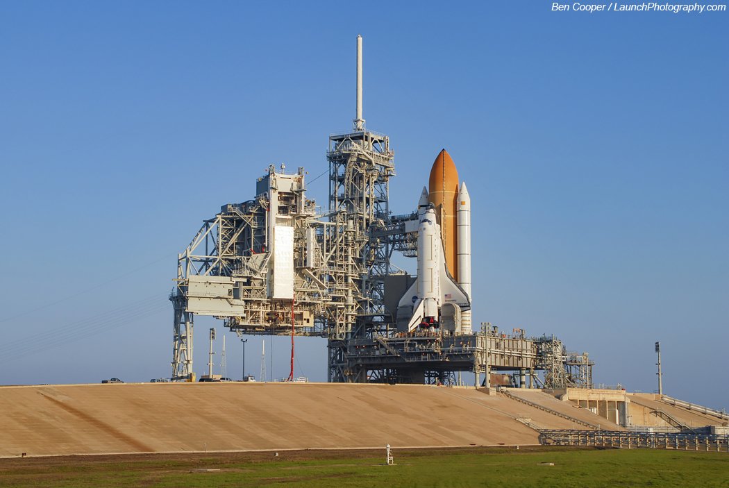 STS-131 Discovery ISS resupply launch photos