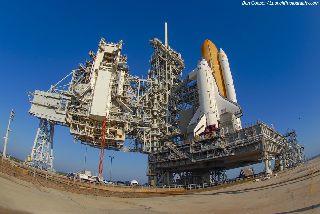 STS-131 Discovery ISS resupply launch photos