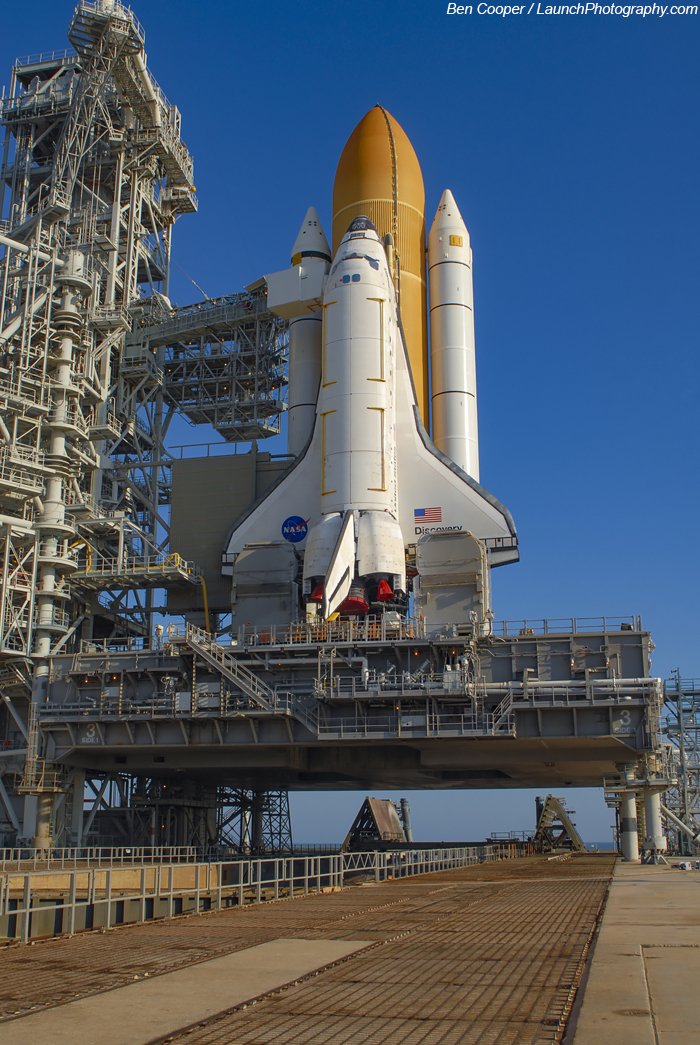 STS-131 Discovery ISS resupply launch photos