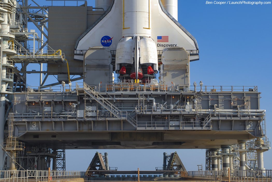 STS-131 Discovery ISS resupply launch photos