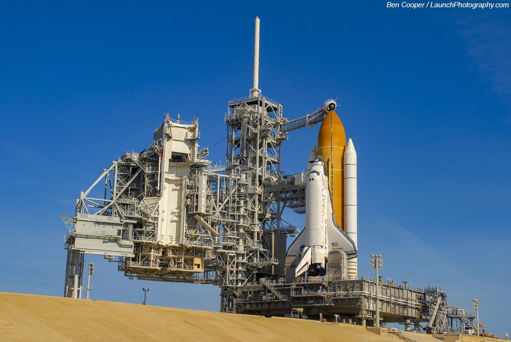 STS-131 Discovery ISS resupply launch photos