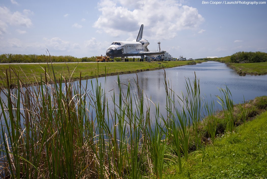 STS-131 Discovery ISS resupply launch photos