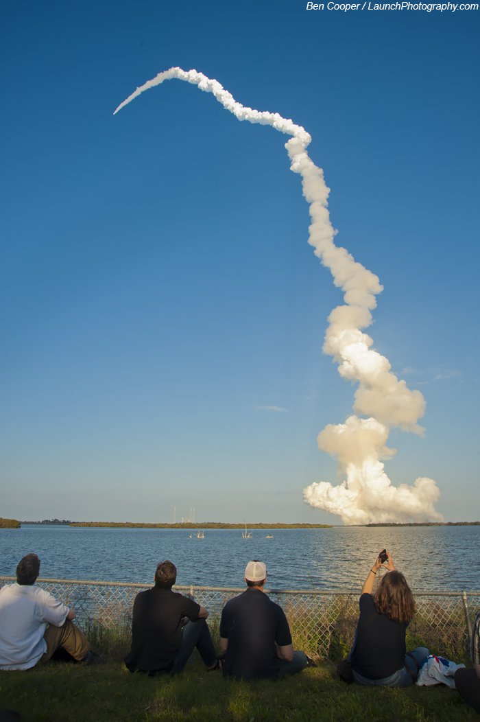 STS-133 Discovery final launch photos