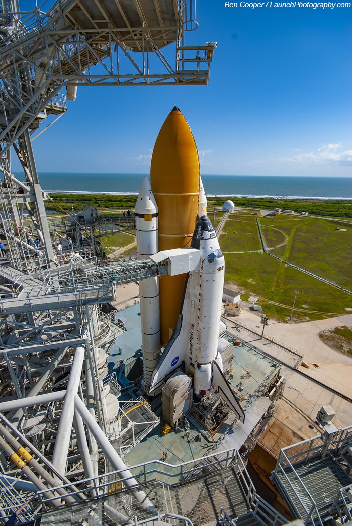 STS-133 Discovery final launch photos